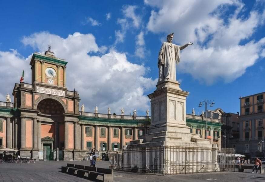 Il foro di Carlo che divenne di Dante | il Blog di ANGELO FORGIONE